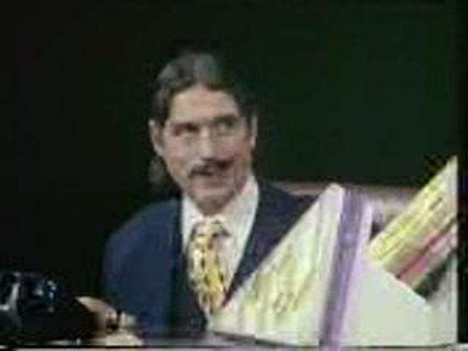 Monty Python - Crunchy Frog - Vidéo Dailymotion