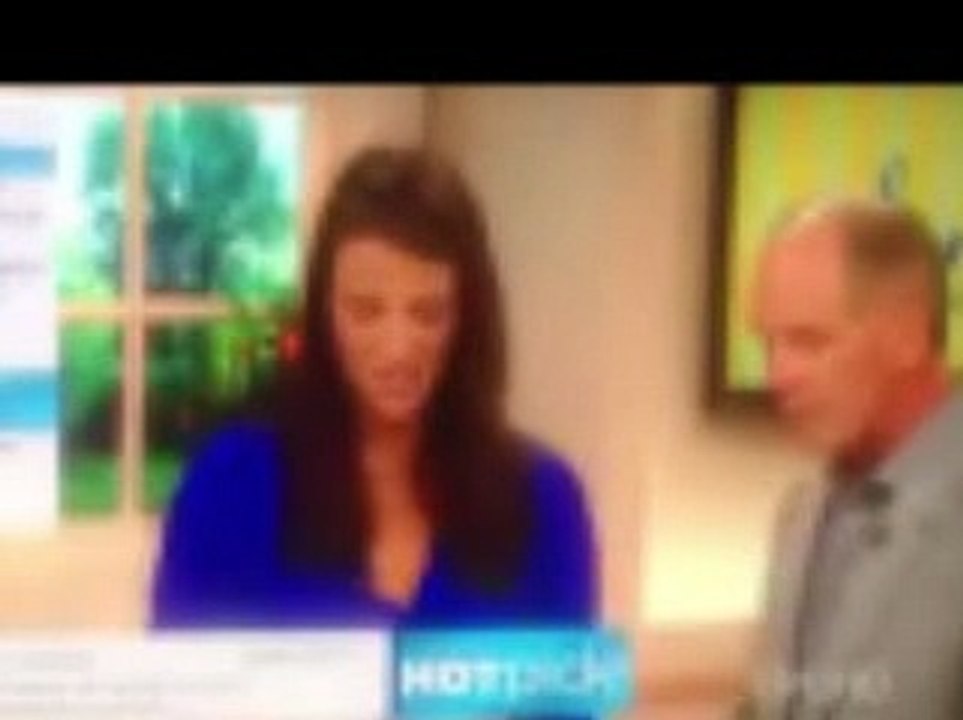 QVC Host FAINTING ON LIVE TV - video Dailymotion
