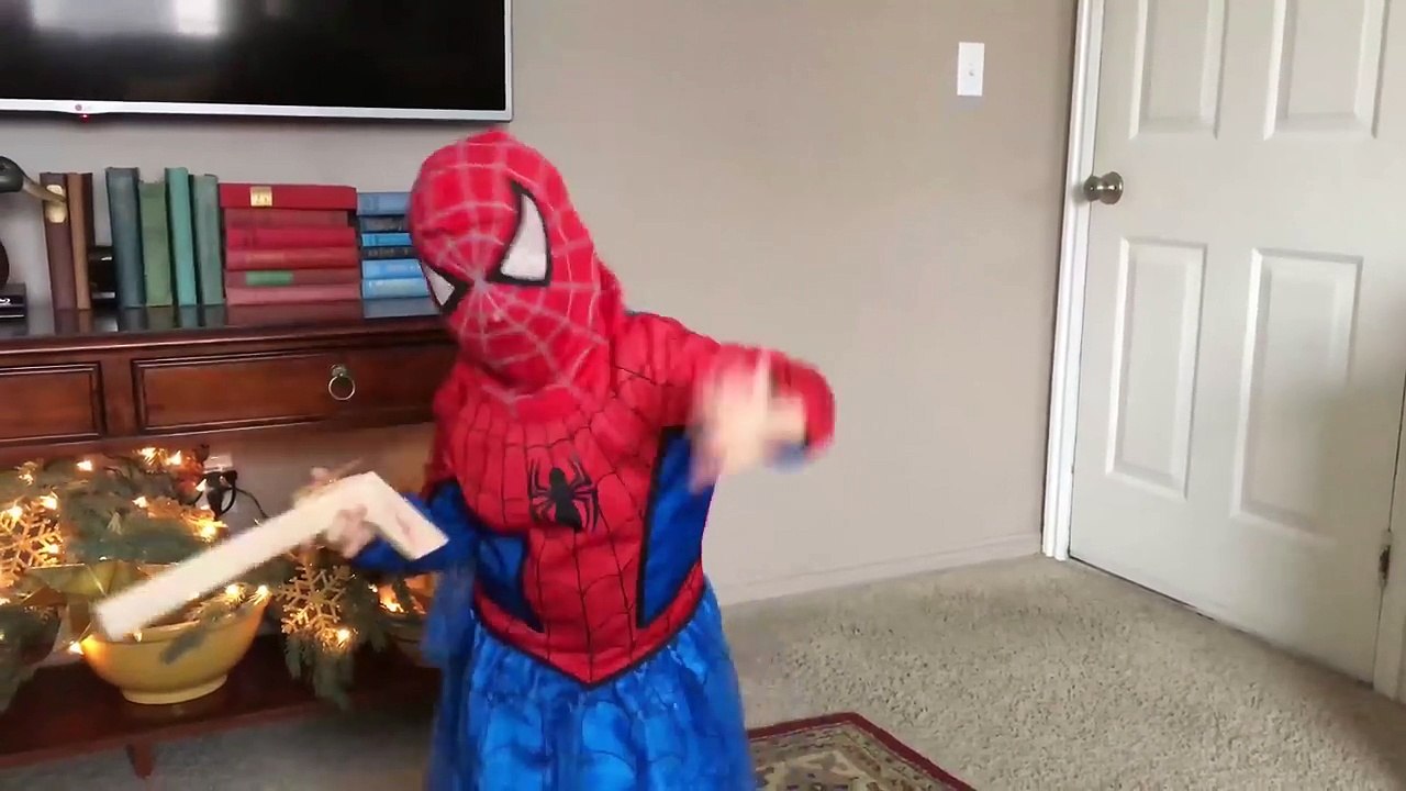 Frozen Elsa Sick Vomit Throw Up vs Joker Prank Elsa Spiderman Superhero ...