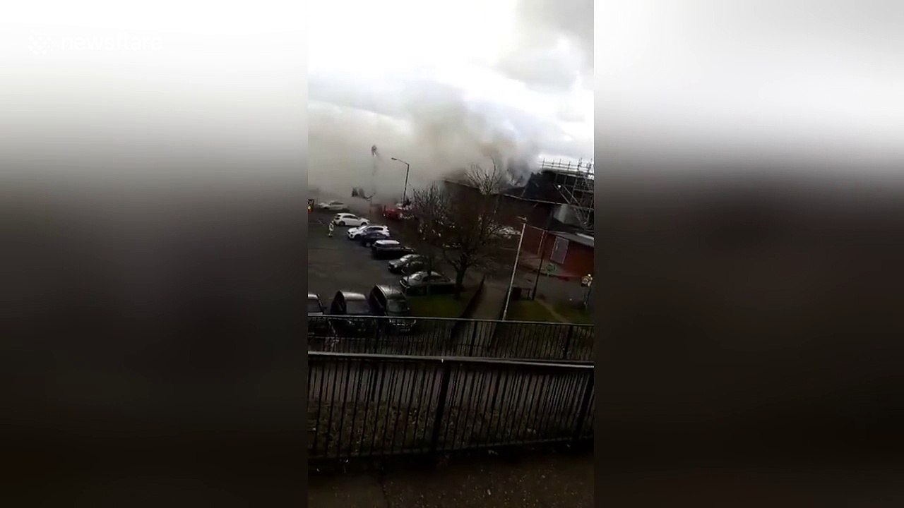 Major fire at Asda supermarket in Luton, UK - video Dailymotion