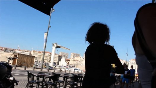 Completely Drunk Woman Staggering Around - video dailymotion