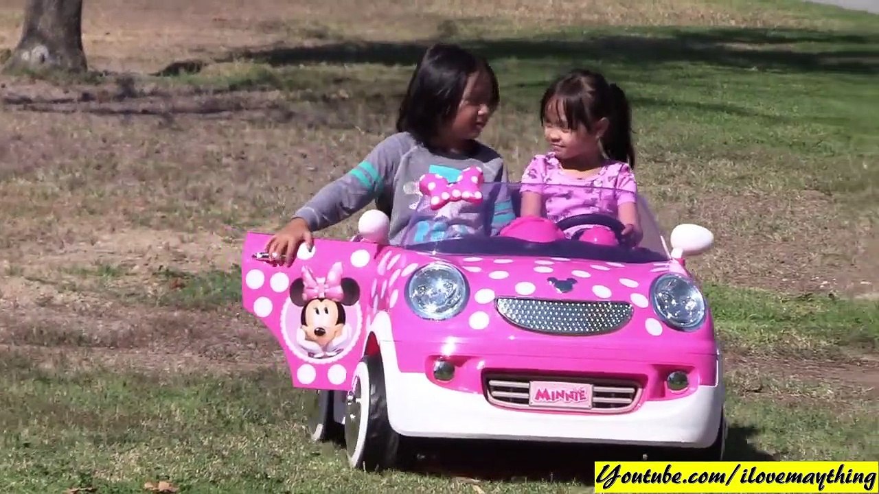 Pink Disney Minnie Mouse Toy. 12 Volts Power Wheels Ride-On Car ...