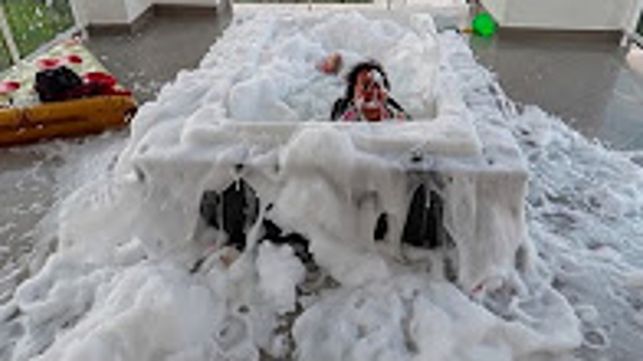 Bad Baby Tiana Real Food Fight - Messy Bubble Bath E - Video Dailymotion