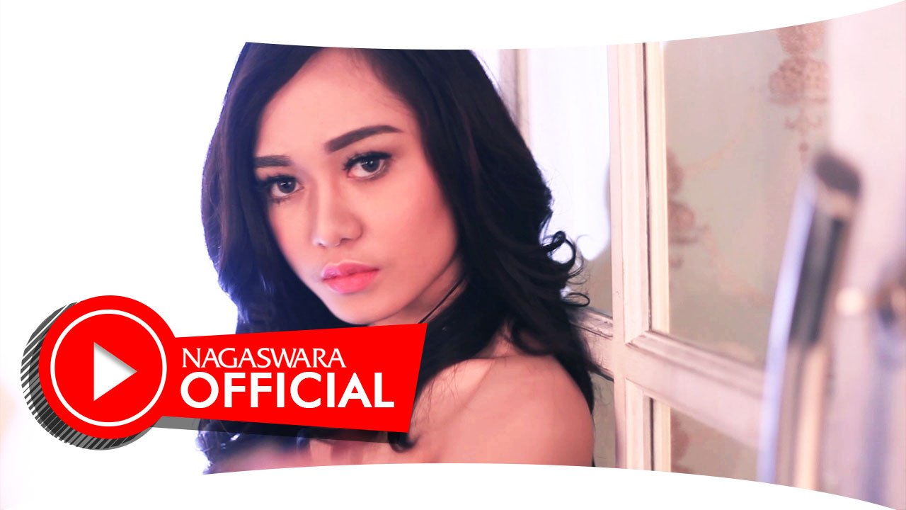 Anggi Wardani - Gara Gara Biduan (Official Music Video NAGASWARA) # ...