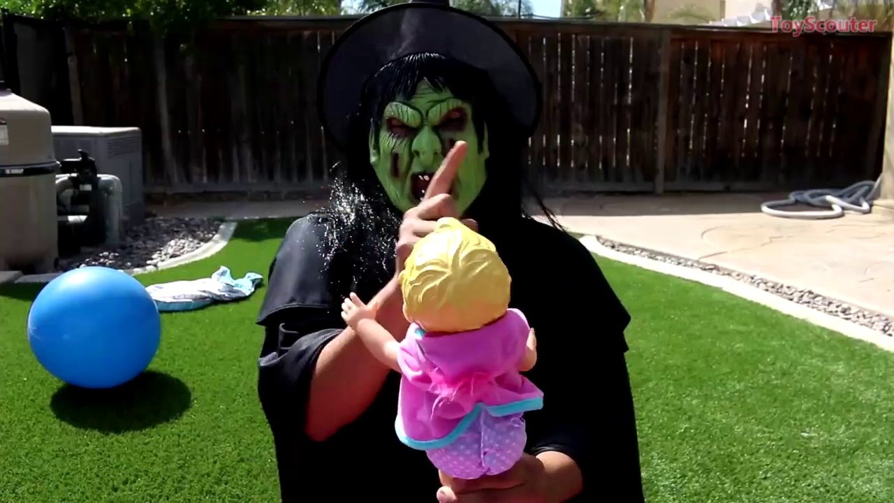 Frozen Elsa BABY Poop VS Syringe! w_ Spiderman PAW Patrol Chase ...