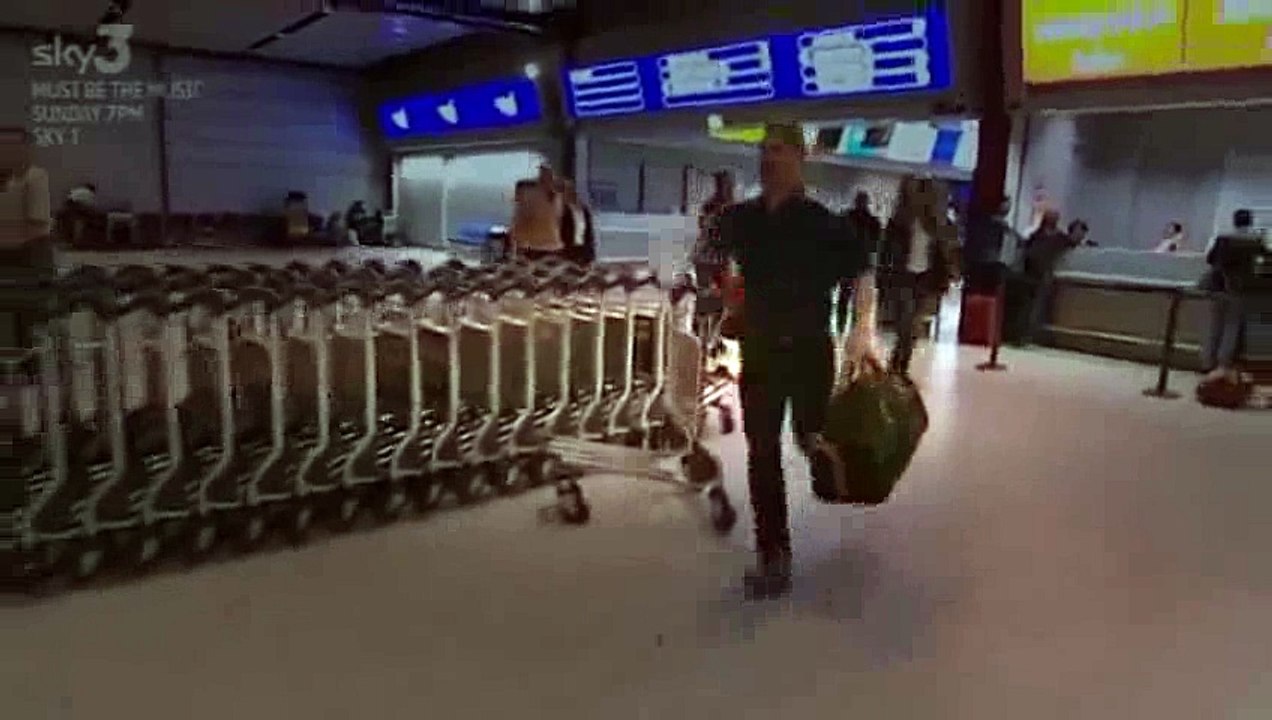 Airline UK Easyjet TV Show - S05E01 - video Dailymotion