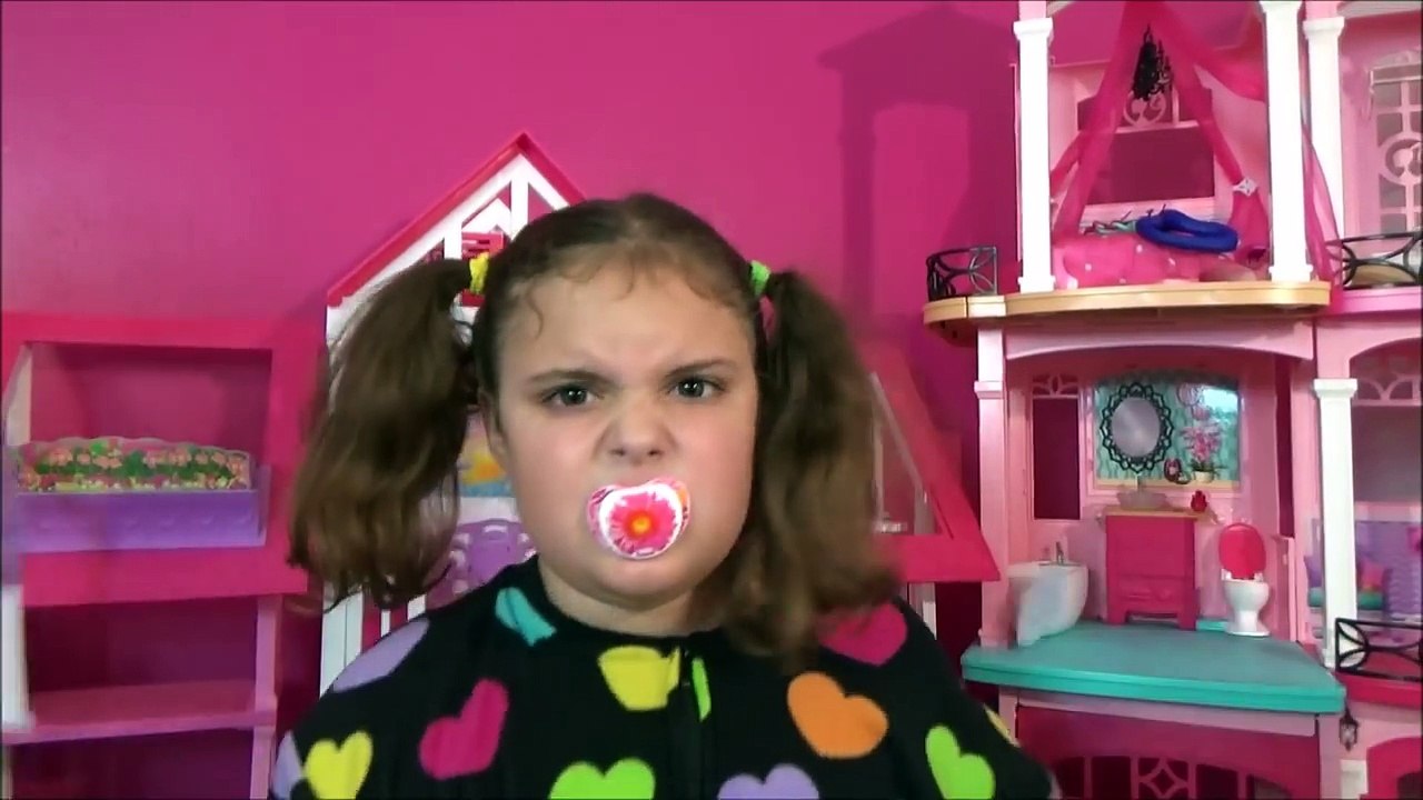 Bad Baby Victoria vs Hungry Vacuum Part 2 Annabelle Freak Daddy Toy ...