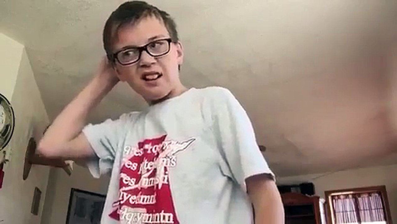 [Feet Challenge] Happy feet challenge - video Dailymotion