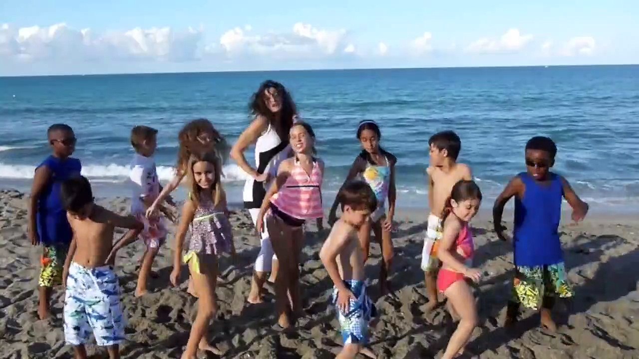 Twist! _ Dance Song _ Right and Left Song _ Children's Song _ Patty ...