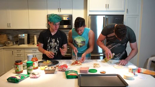 Markiplier Makes: Pizza - video dailymotion