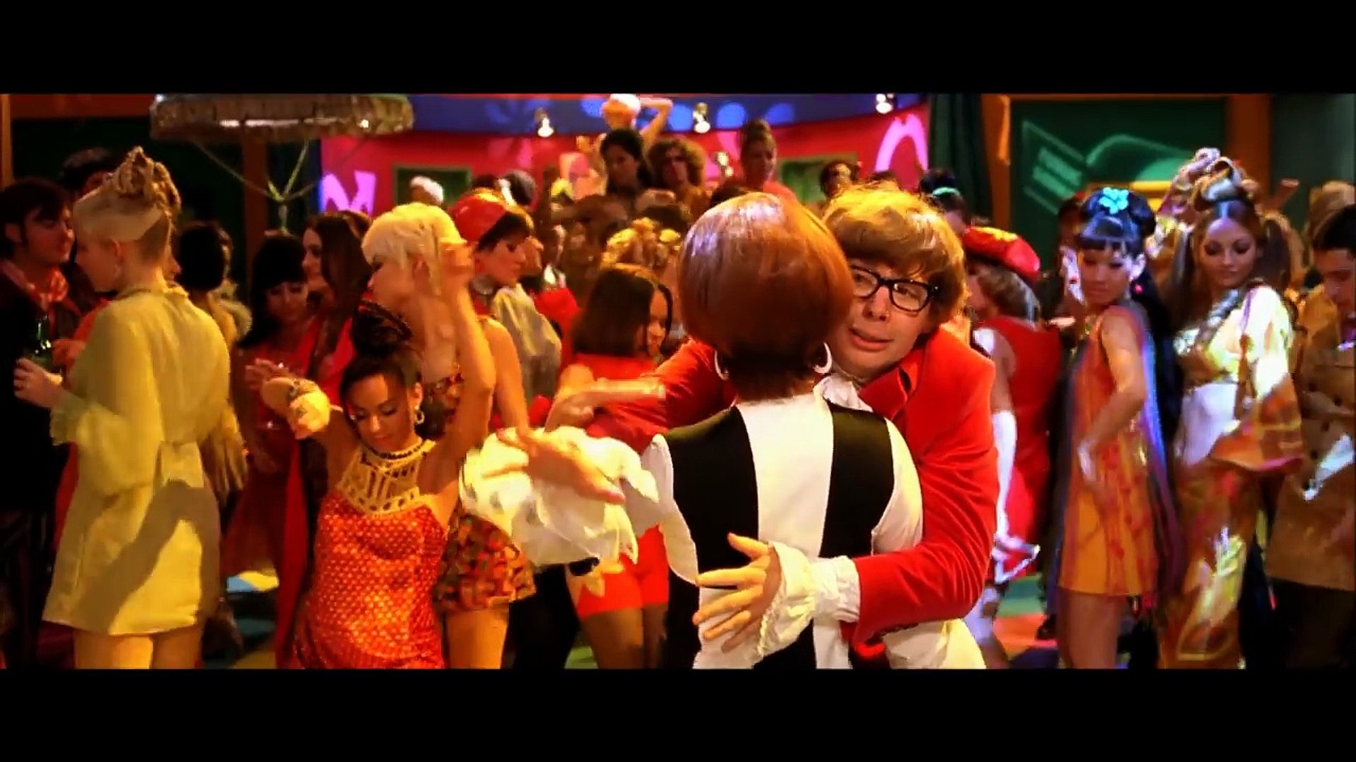 Heather Graham Austin Powers Wallpaper