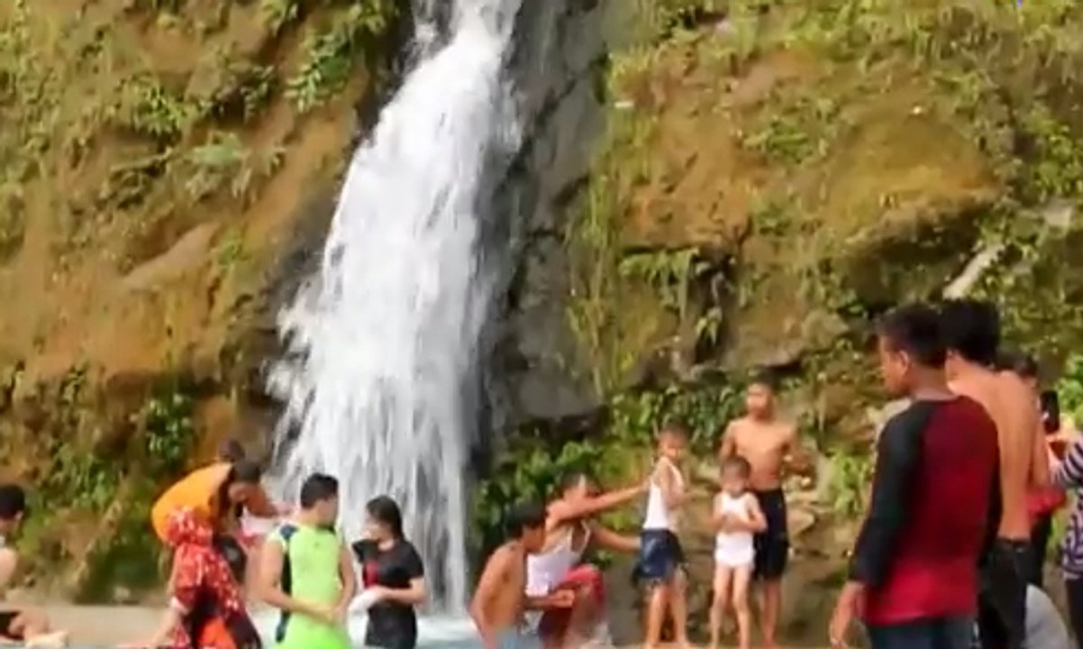 Keindahan Air Terjun Bukit Gibeon di Antara Dua Bukit - Video Dailymotion