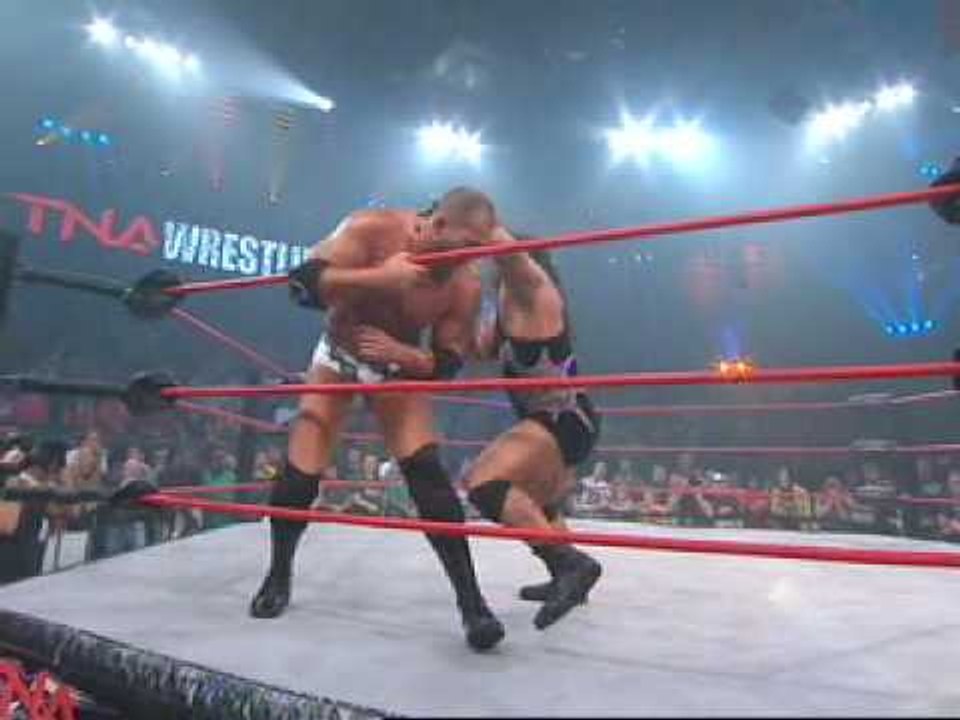 Matt Morgan vs. Rhino On iMPACT - video Dailymotion