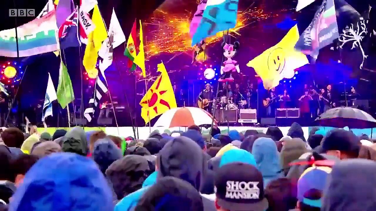 All Over The World Jeff Lynnes ELO Live with Rosie Langley and Amy ...