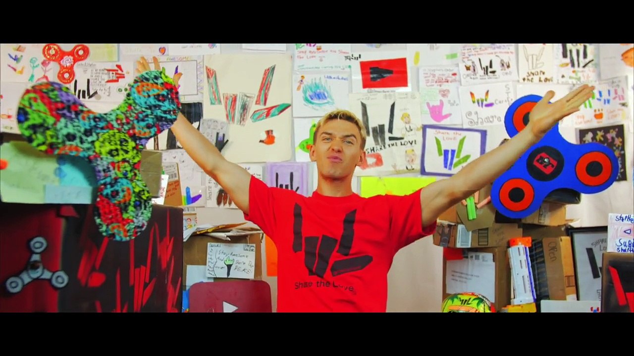 Stephen Sharer - Share the Love (Official Music Video) - فيديو Dailymotion