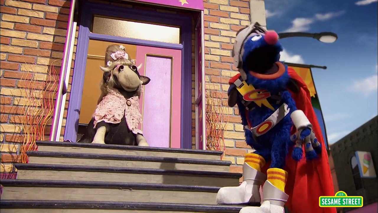 Sesame Street: Super Grover Helps a Cow Down the Stairs - video Dailymotion