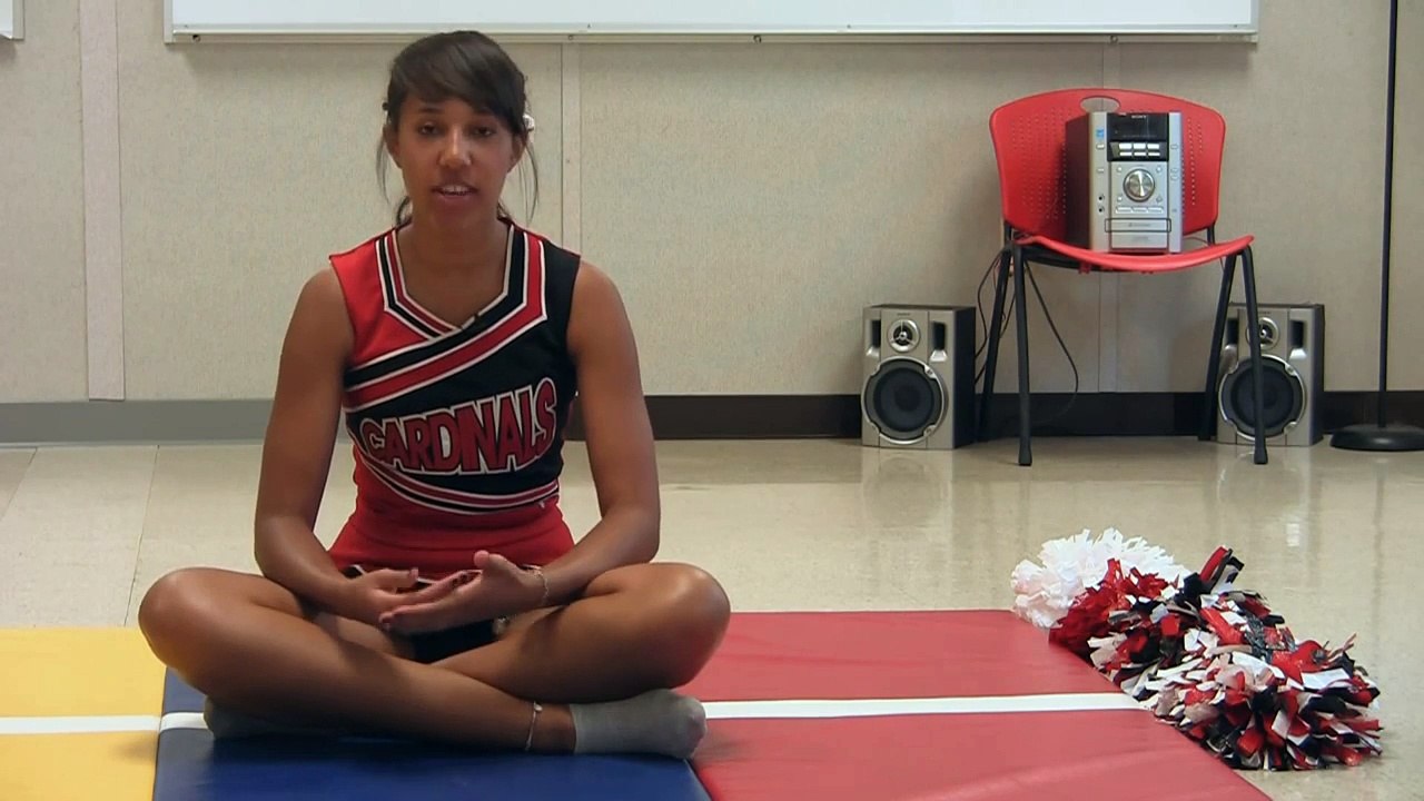 Cheerleader Stretch Routine for Flexibility, Perfect Stunts and Splits ...