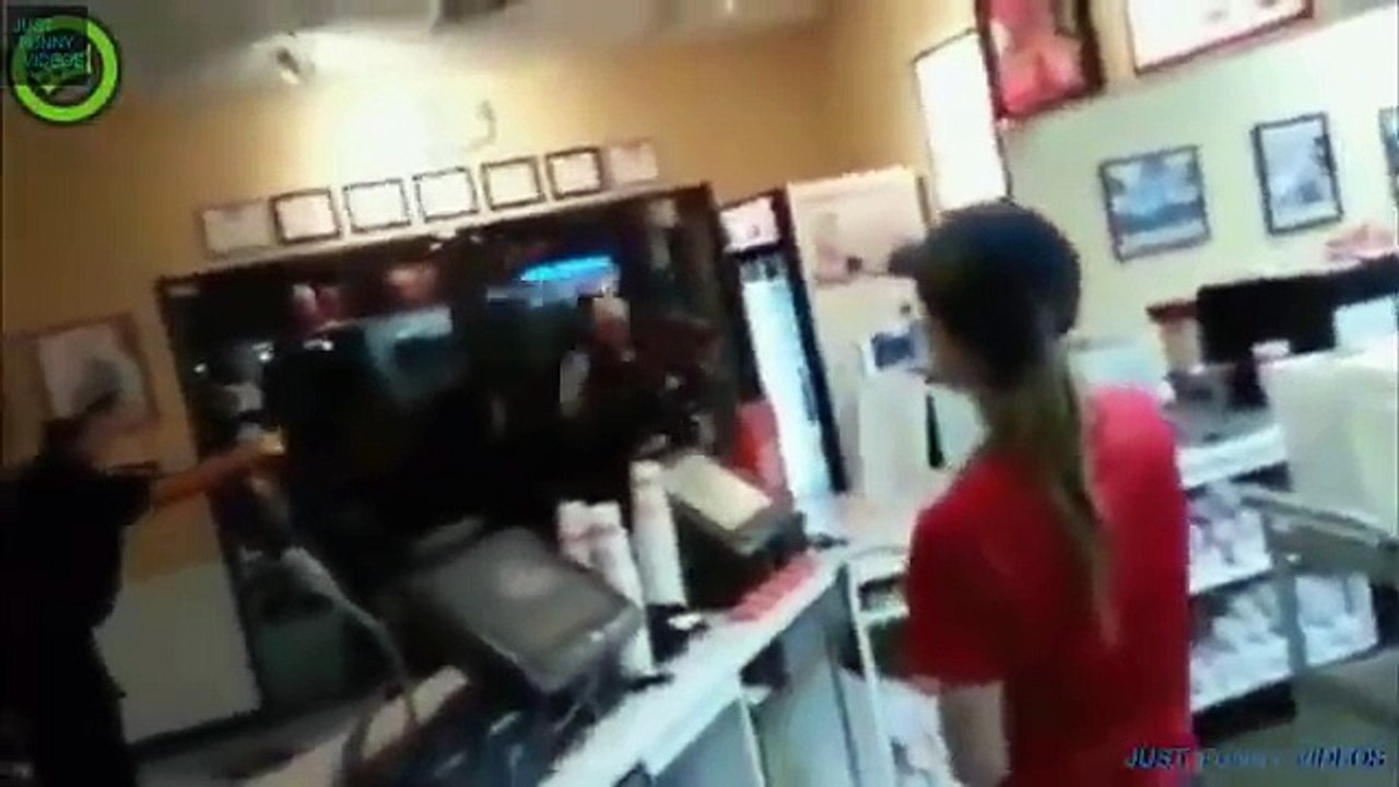 Funny Taser Test_Fail Compilation - video Dailymotion