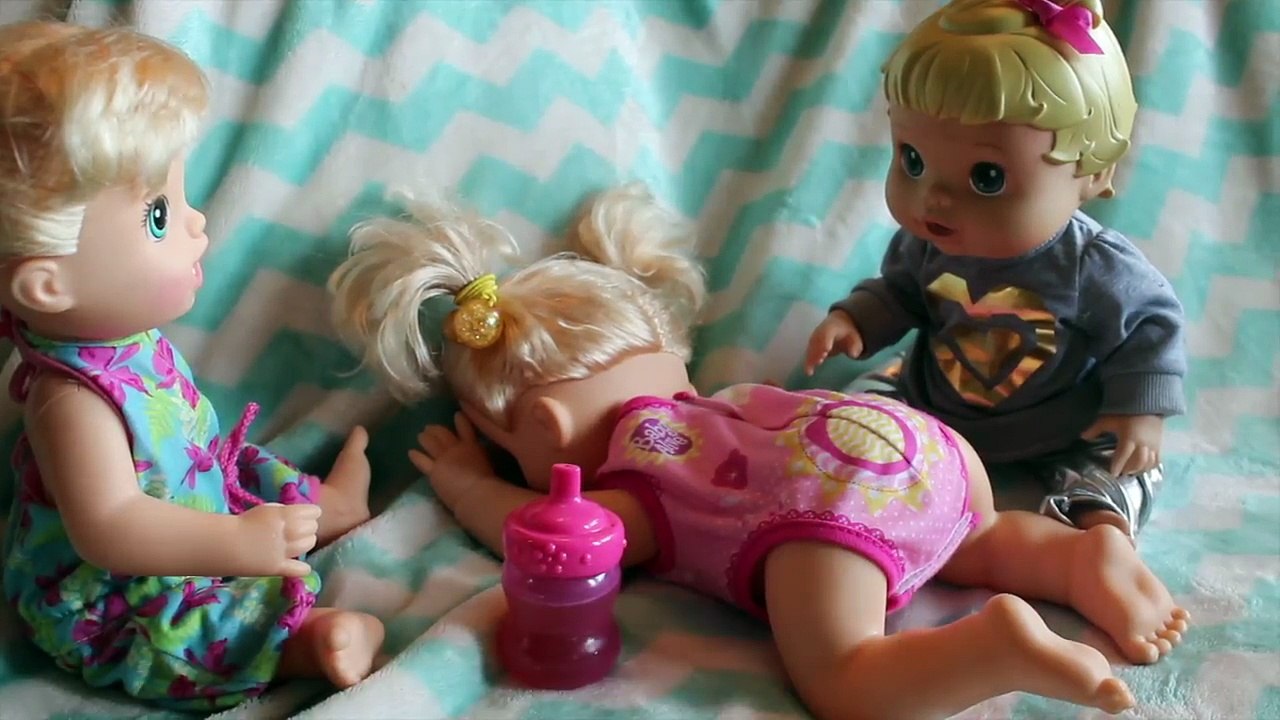 Baby Alive Juliet poop explosion in her diaper! Constipated! – Видео ...