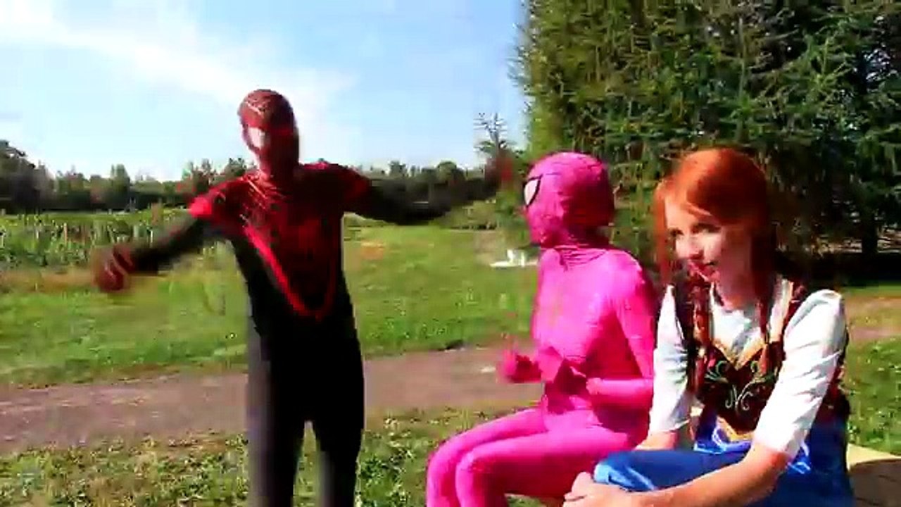 Spiderman KISSES MALEFICENT! w/ Frozen Elsa Princess Ariel Anna ...