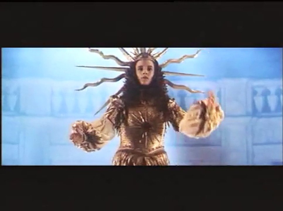 LE ROI DANSE - Bande-annonce - Vidéo Dailymotion