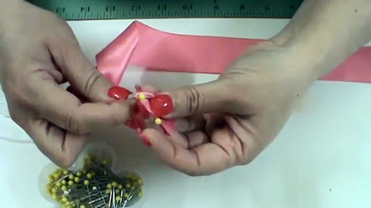 BOTON DE ROSA Paso a Paso RIBBON ROSE BUD Tutorial DIY How To PAP Video ...