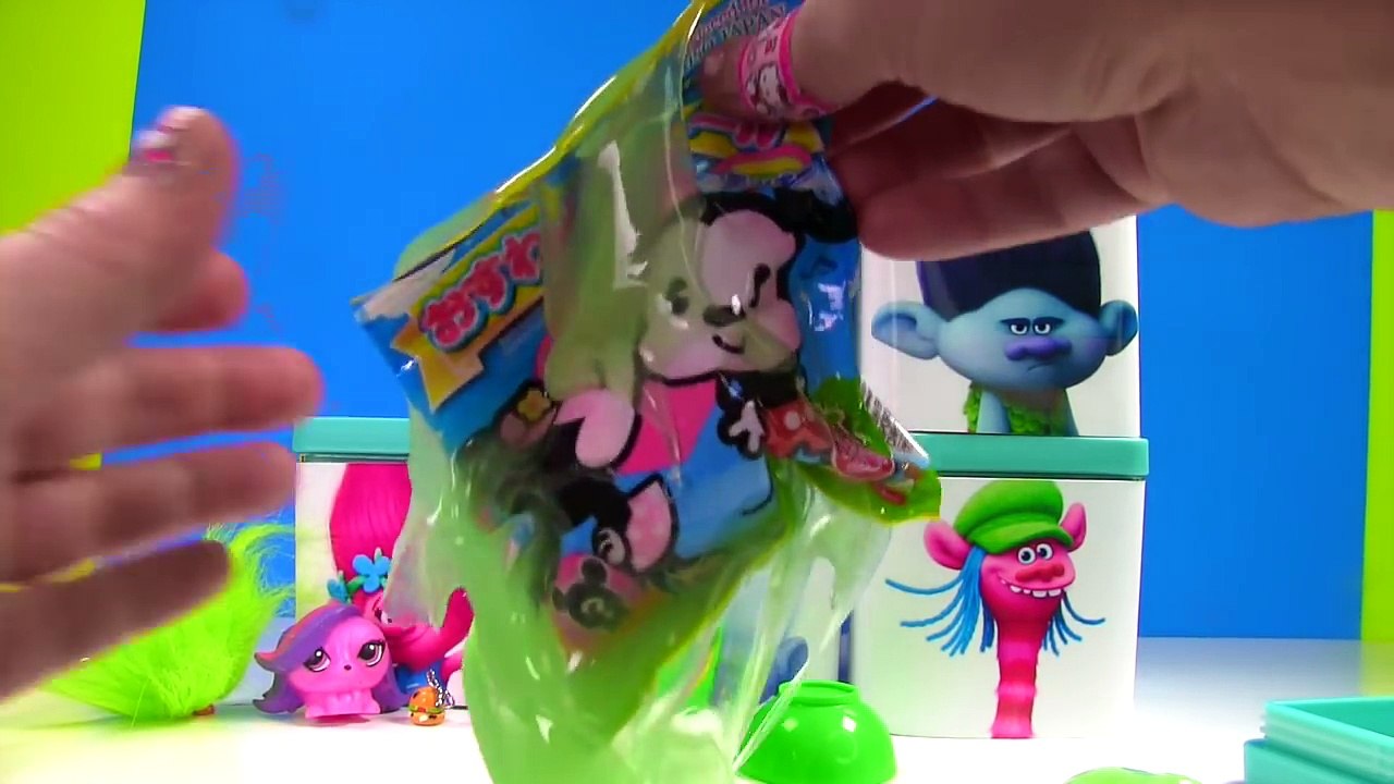 Trolls Movie Surprise Toy Blind Boxes! Slime, Candy Bath Bomb | Fizzy ...