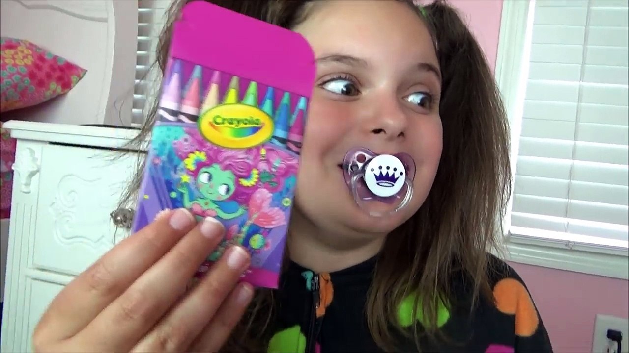 Bad Baby Sitter Minnie vs Victoria Prank Annabelle Eats Crayons Toy ...
