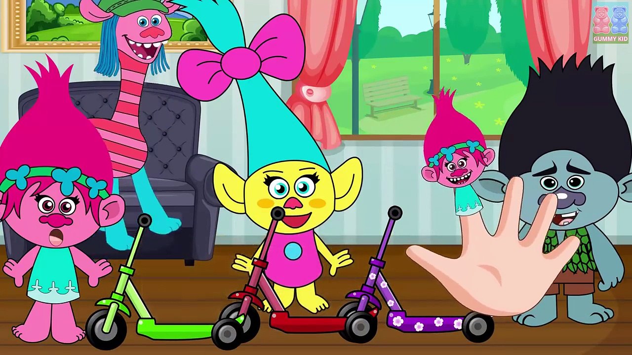 Trolls Poppy and Daddy Branch Crying Attacked by Giant Poppys Babys ...