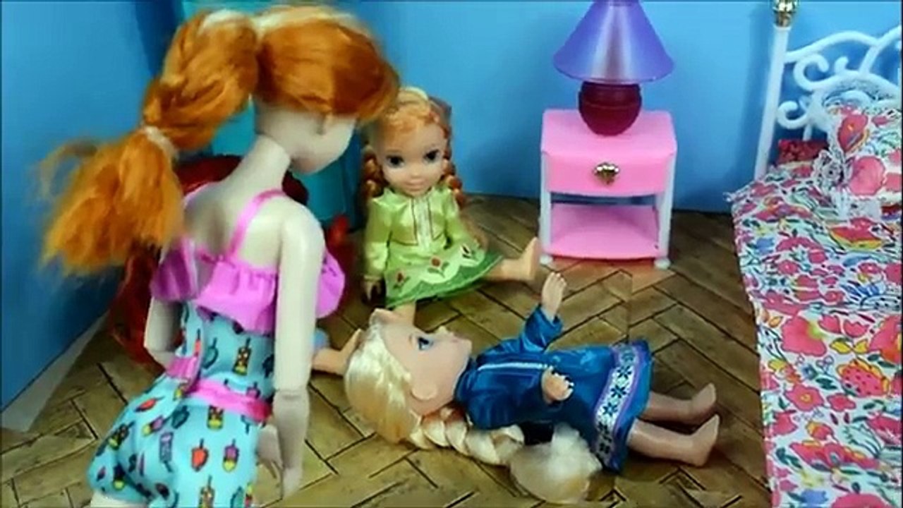 Anna And Elsa Toddlers Sleepover! ALL Your Favorite Anna And Elsa ...