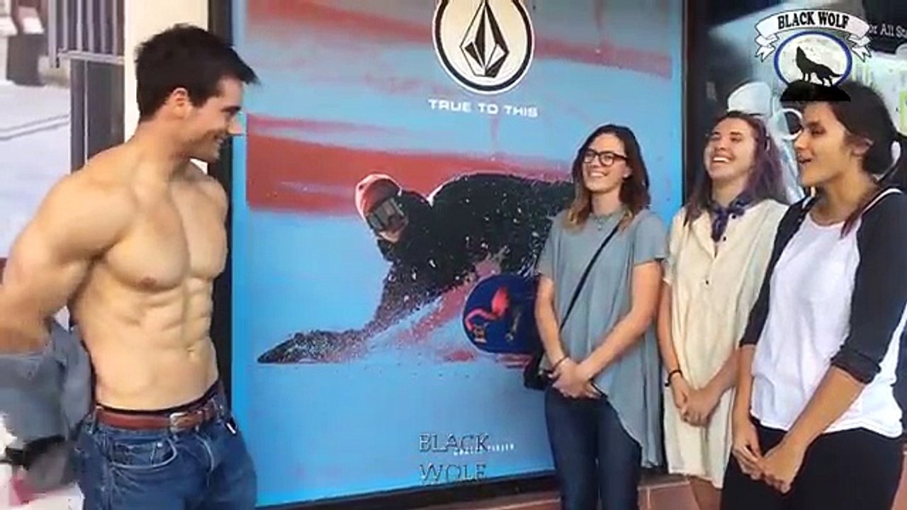 TOP REACTIONS of the GIRLS on the Aesthetics of the BODY - PRANK from ...