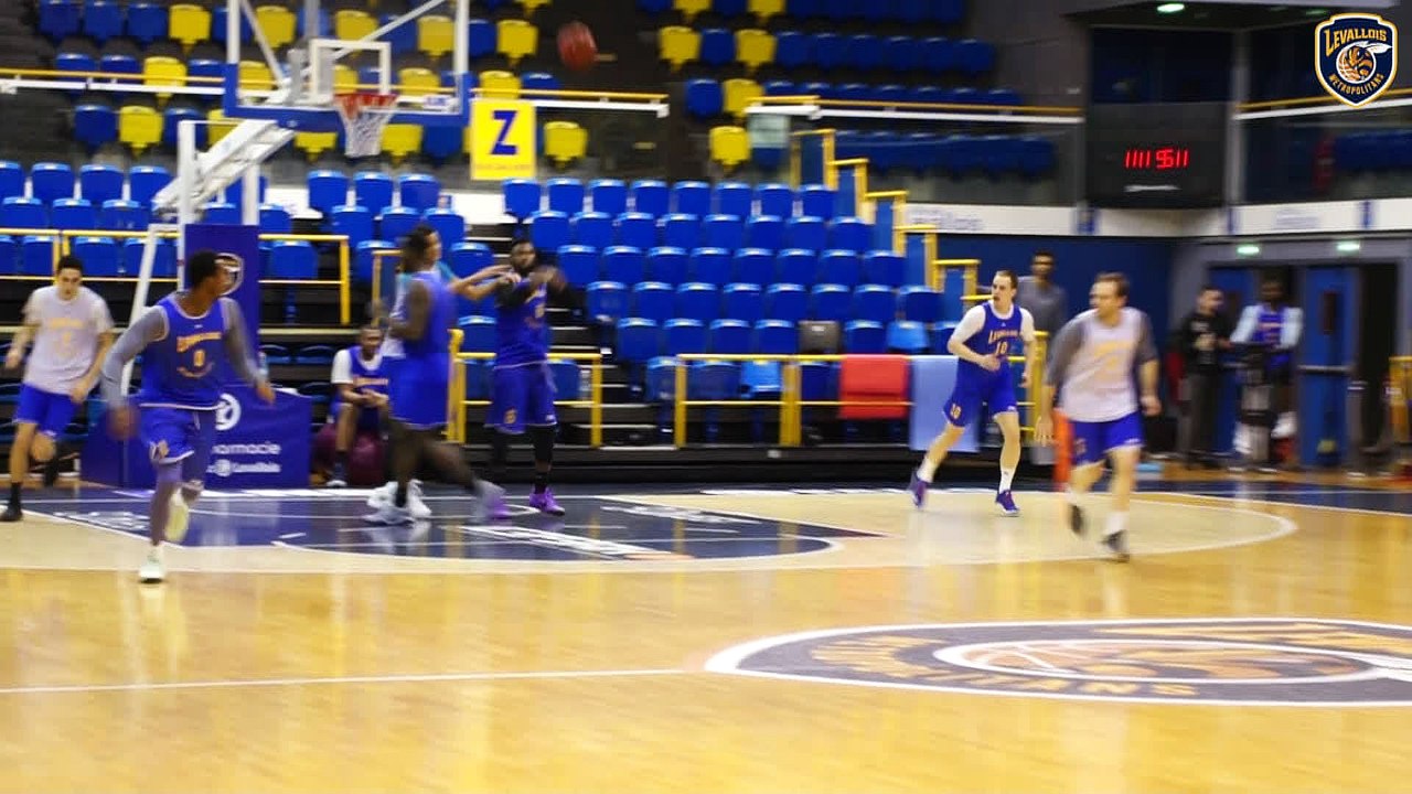 Avant Match avec Rod Odom, Cedevita Zagreb vs Levallois Metropolitans ...