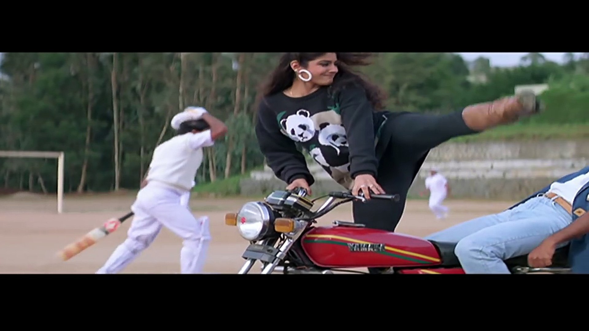 Dilwale Ajay Devgan Bike