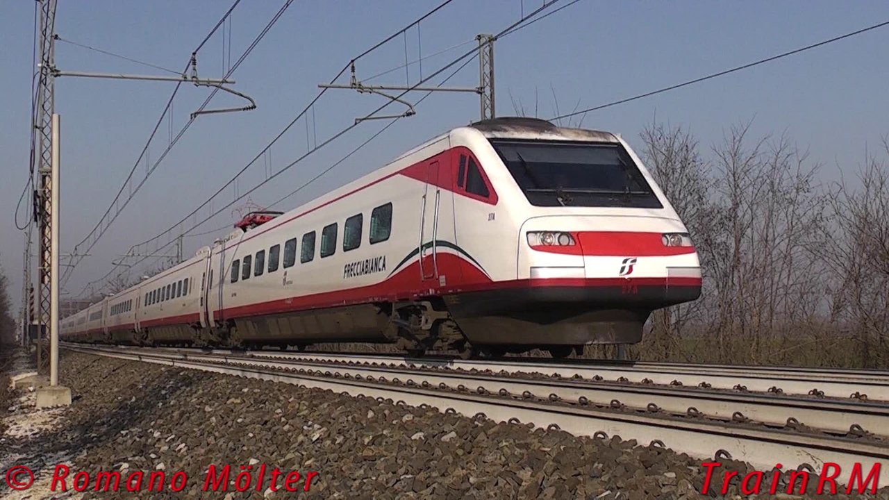 ETR 460 Frecciabianca Trenitalia in transito a Bressana Bottarone (PV ...