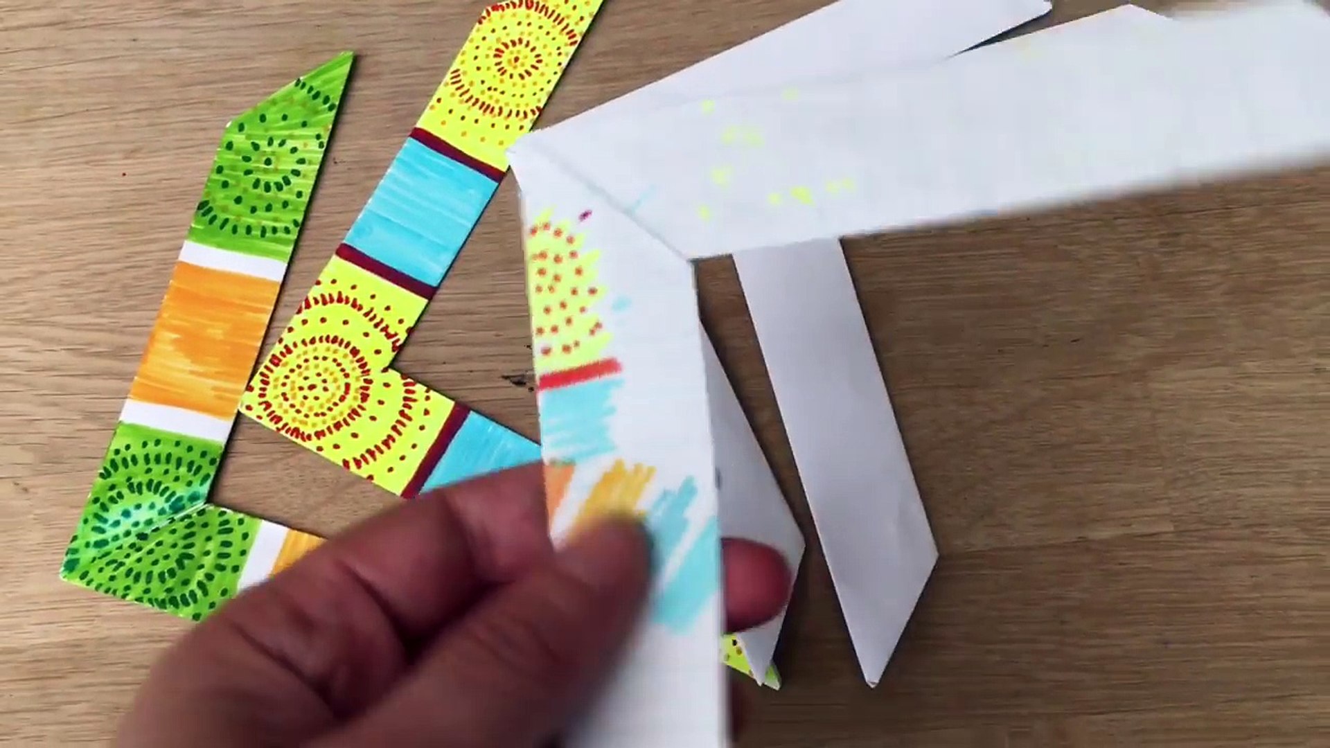 How To Make A Paper Boomerang