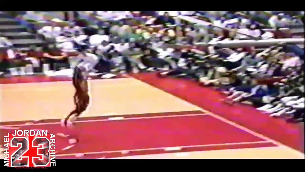 Michael Jordan - Tip-Off Kiss The Rim Dunk (1987) - video Dailymotion