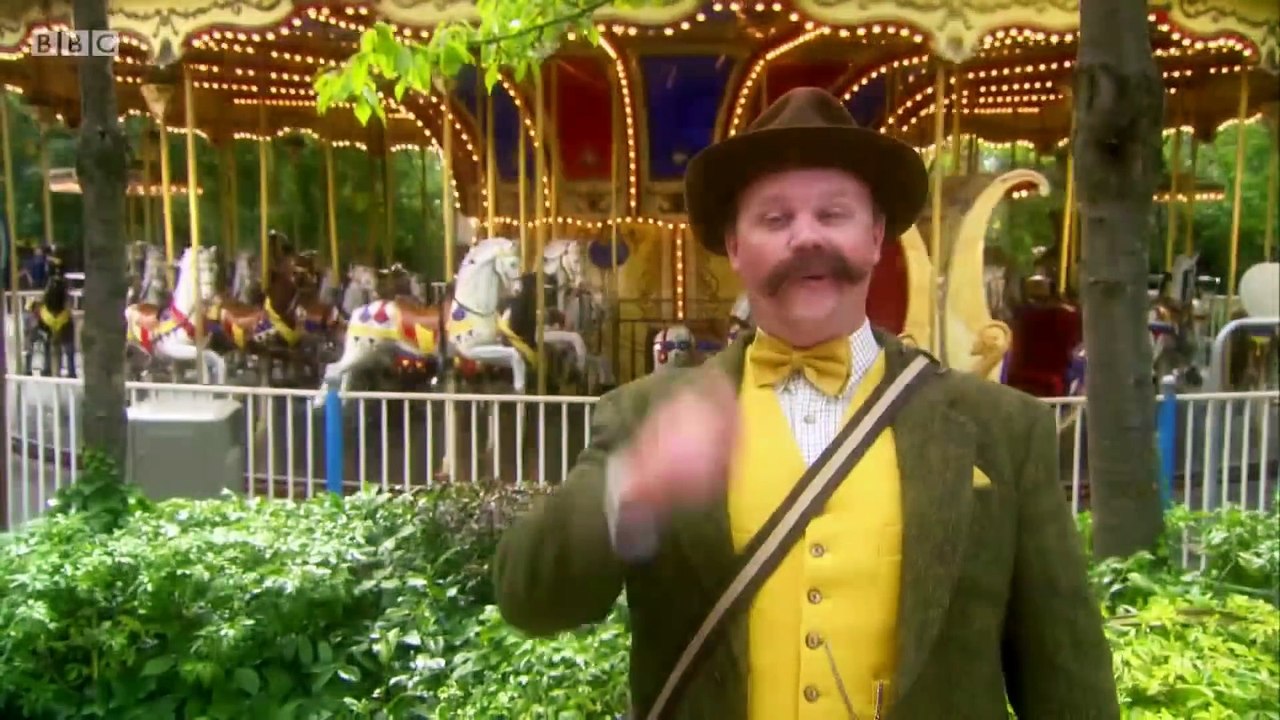 Gigglebiz Rapids Johnson having a day off at the funfair - video ...