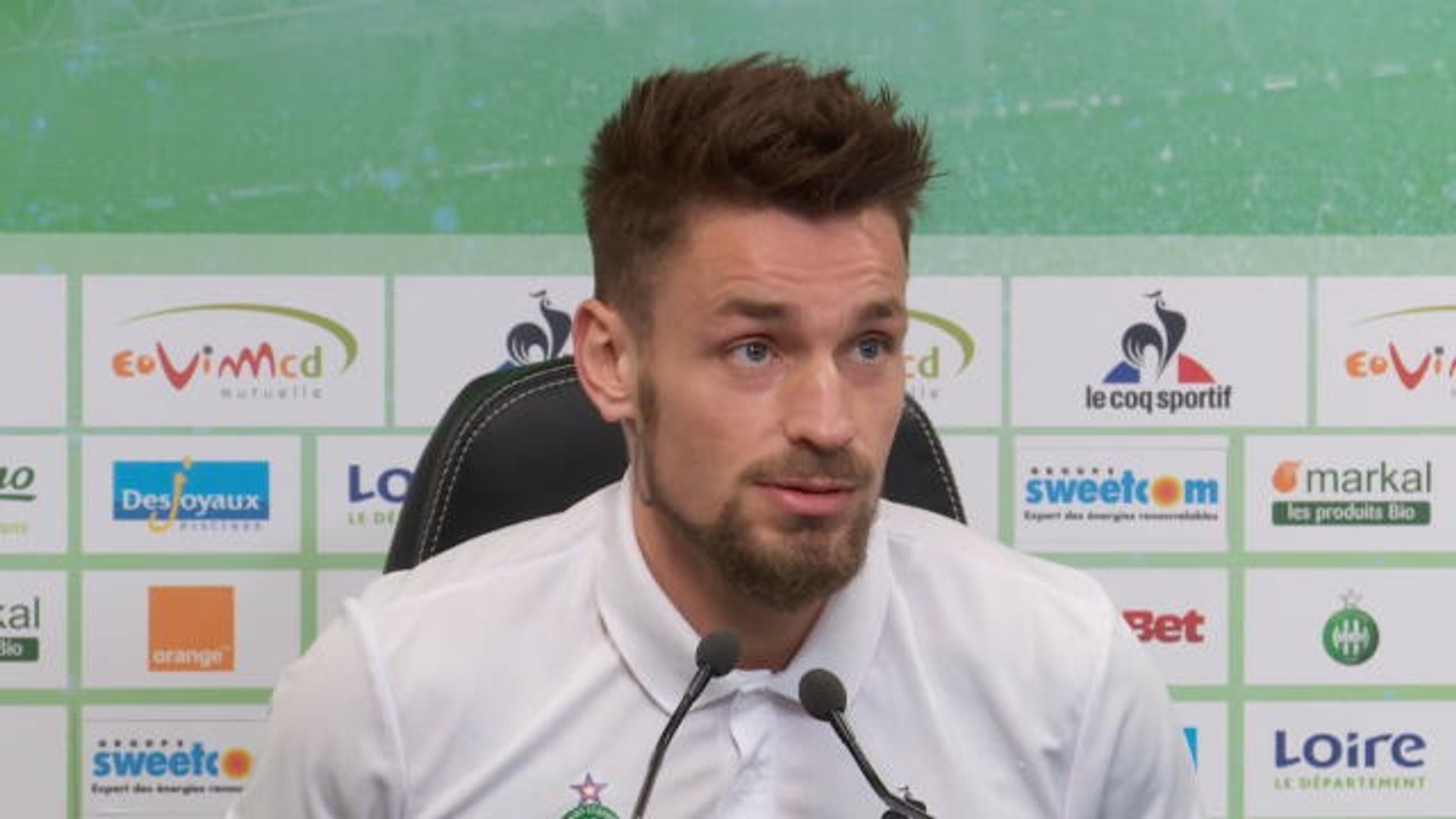 International - Debuchy: "L'équipe de France reste dans un coin de ma tête"