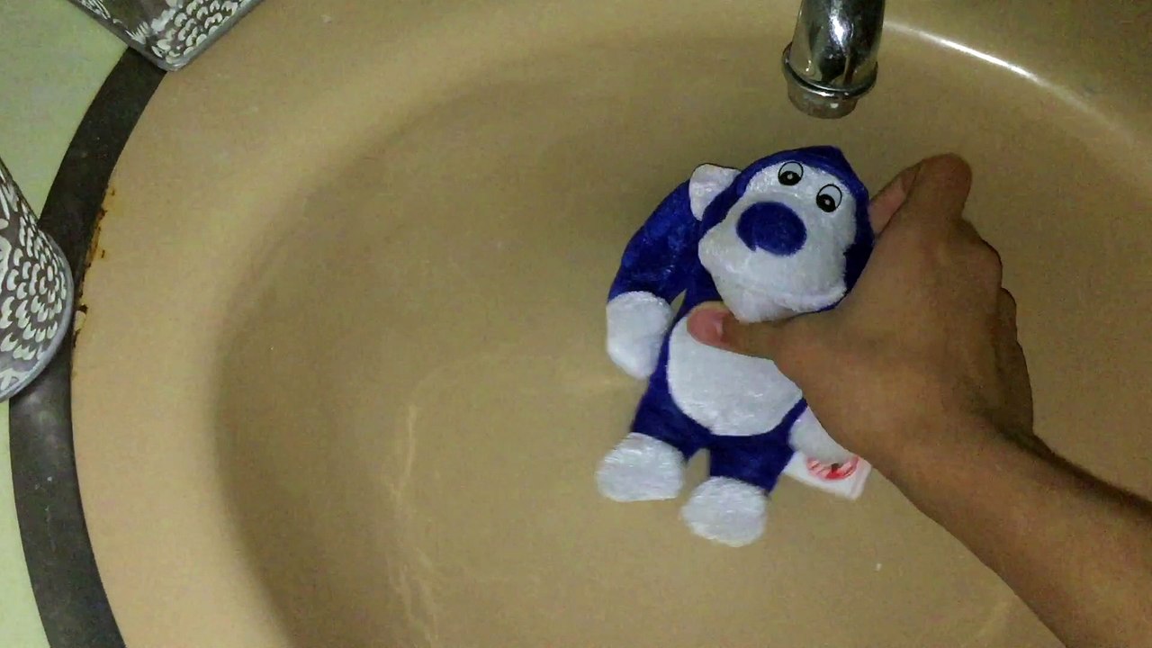 ONE MAN HIDE AND SEEK CHALLENGE AT 3AM! - video Dailymotion