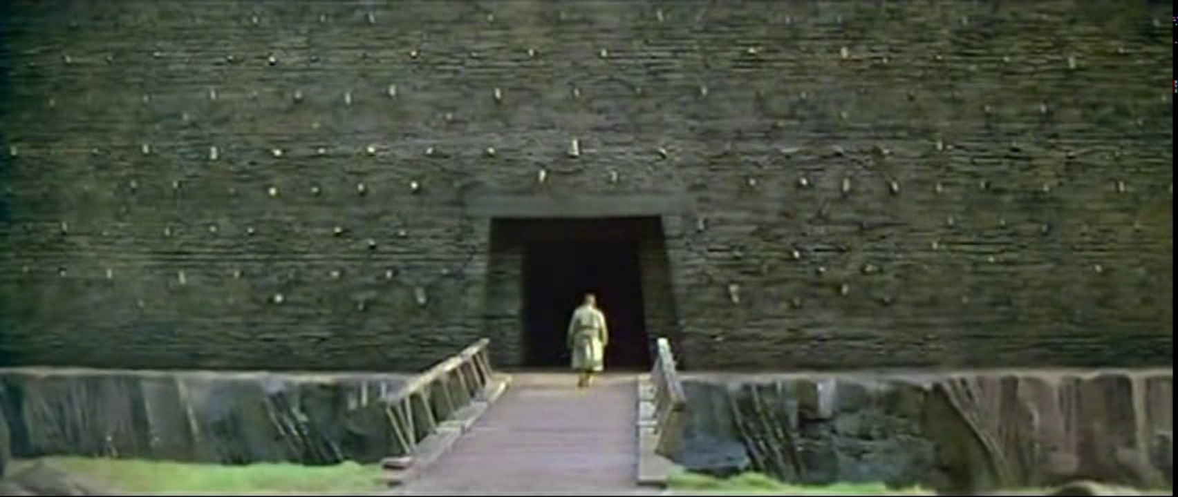 The Keep - 1983 (Part 1 of 2) Scott Glenn Gabriel Byrne Ian McKellen ...