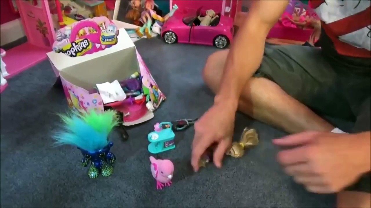 Toy Freaks - Freak Family Vlogs - Bad Baby Real Food Fight Victoria vs ...