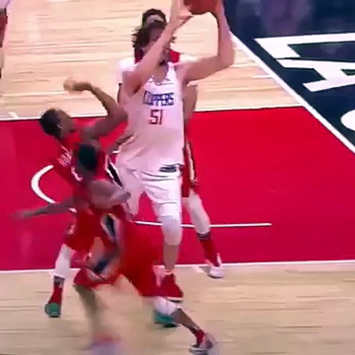 Boban Marjanovic 2,21cm acabou de transformar o Anthony Davis 2,08cm ...