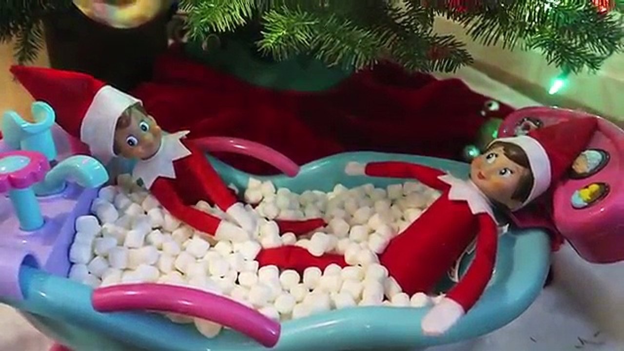 Elf Caught Taking Marshmallow Bubble Bath Day 27 - video Dailymotion