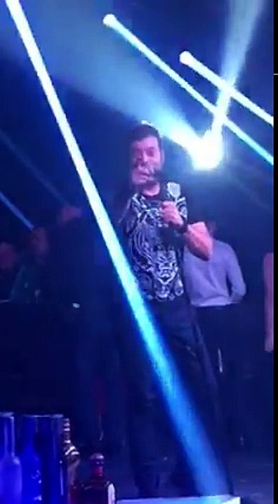 Λάμπης Λιβιεράτος - Το κορίτσι του φιλου μου - Live 2017 - video ...