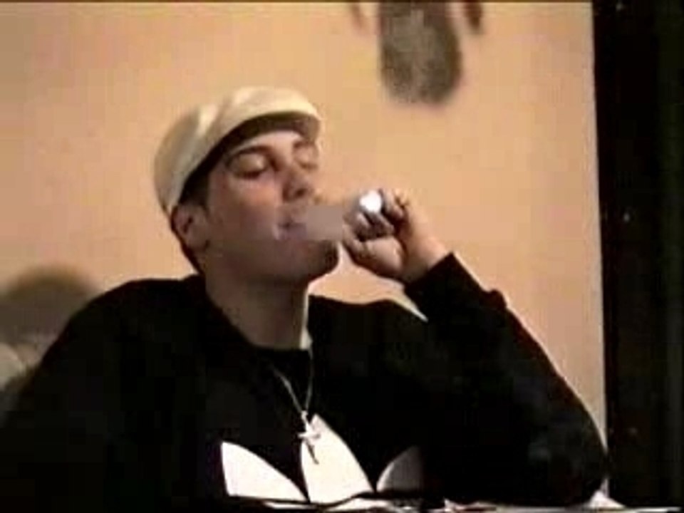 Bone Thugs-N-Harmony - Funny homemade smoking weed video put - Vidéo ...