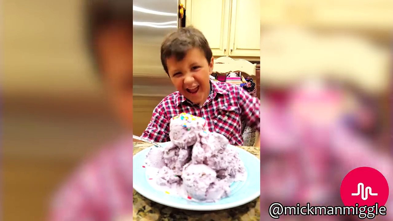 MUSICAL.LY COMPILATION VIDEOS! FUNnel Vision Skits & Songs w/ Mike ...