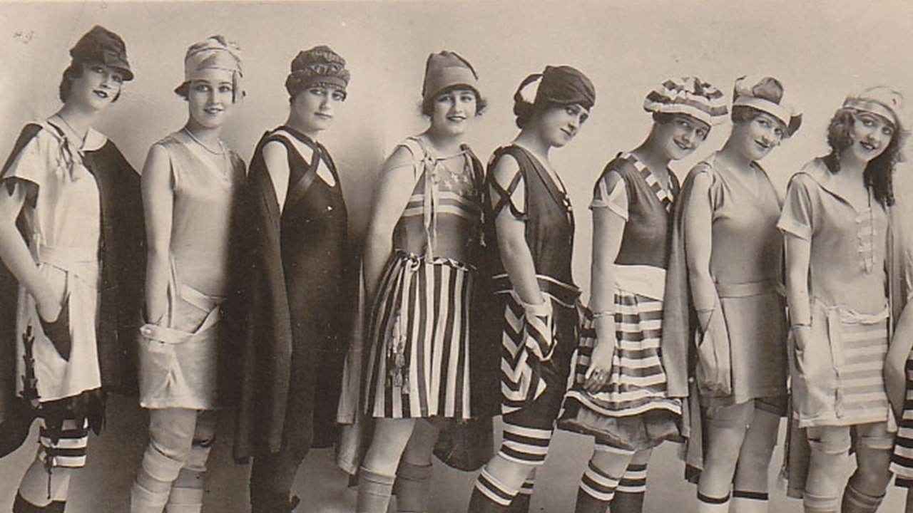 10 Crazy Bathing Suits Women used to Wear - video Dailymotion