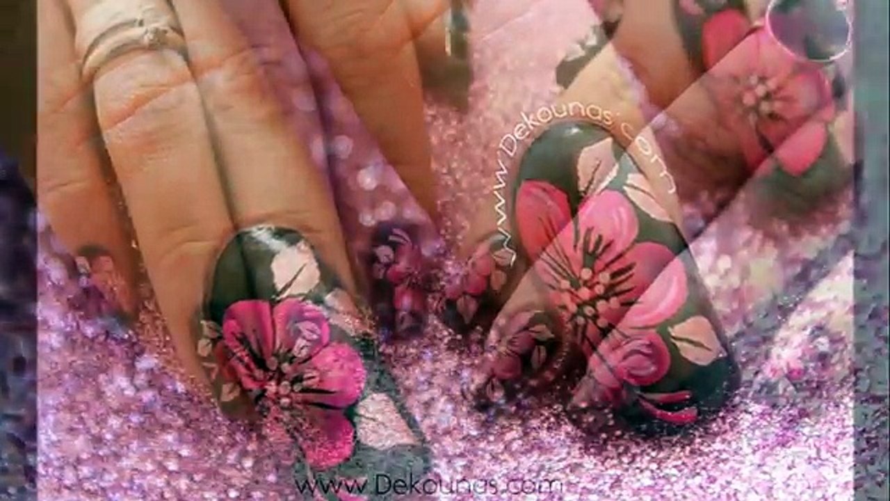 Decoración de uñas flores fucsias sobre negro - fuchsia flowers nail ...