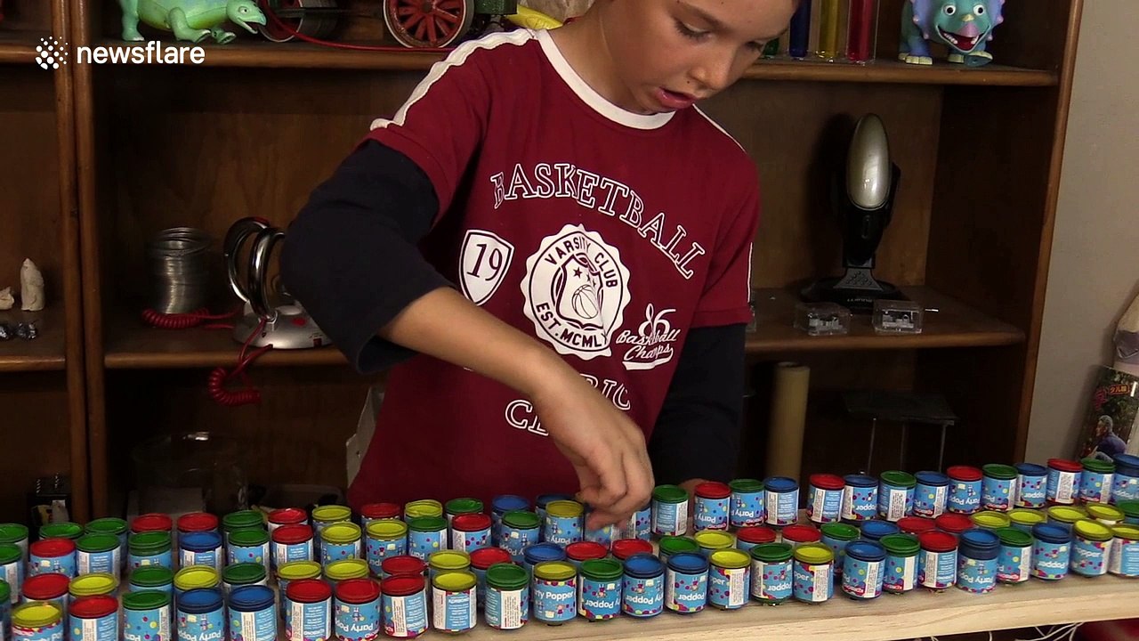 Science teacher sets off 400 party poppers at Australia school - video ...