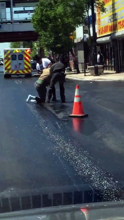 Stuck in Fresh Tar - video Dailymotion